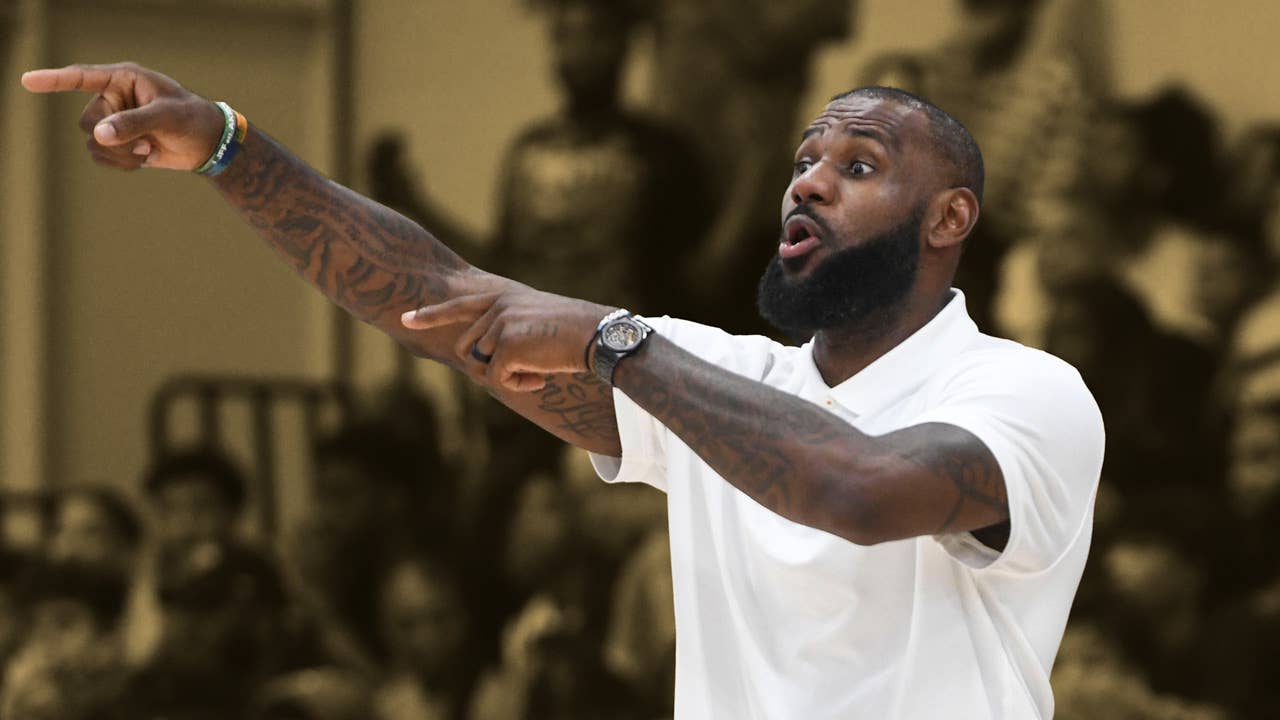 Kevon Looney shouts out Andre Iguodala when talking about "unc" age ...