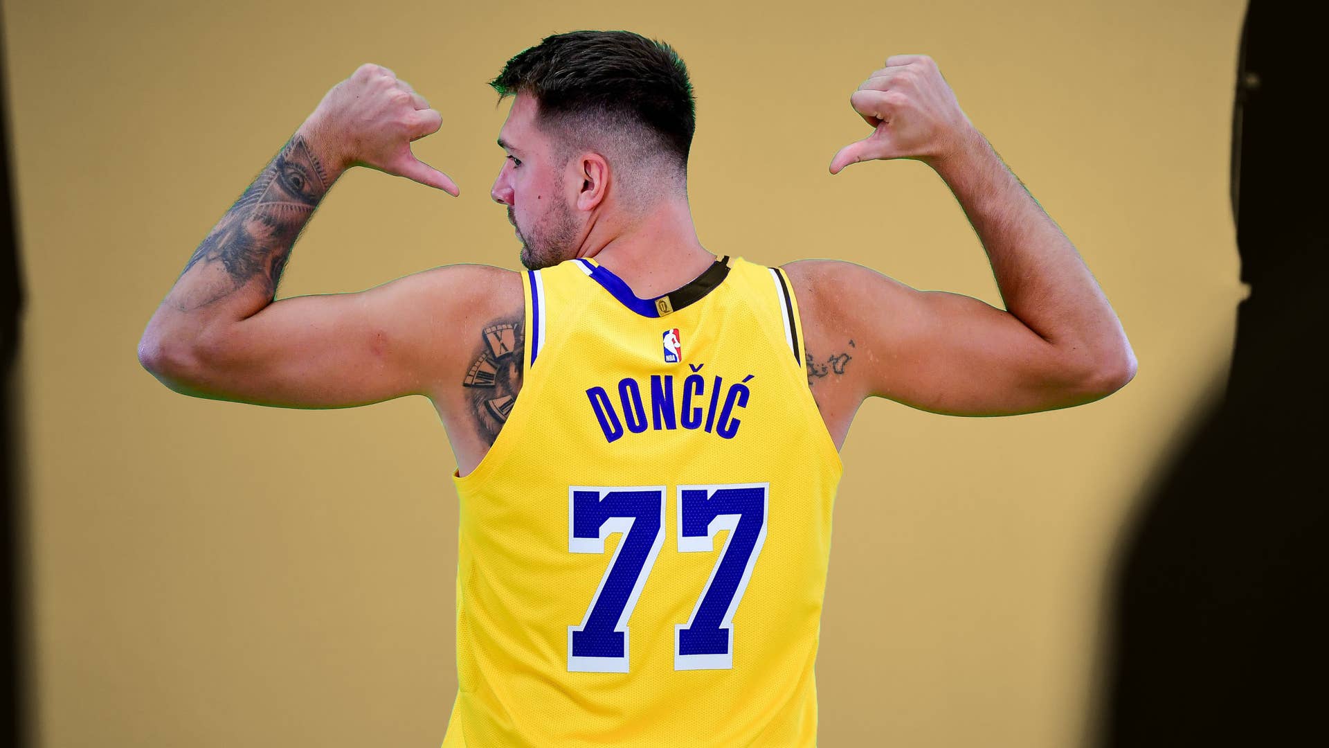 Austin Reaves recalls the shocking night of the Doncic trade ...