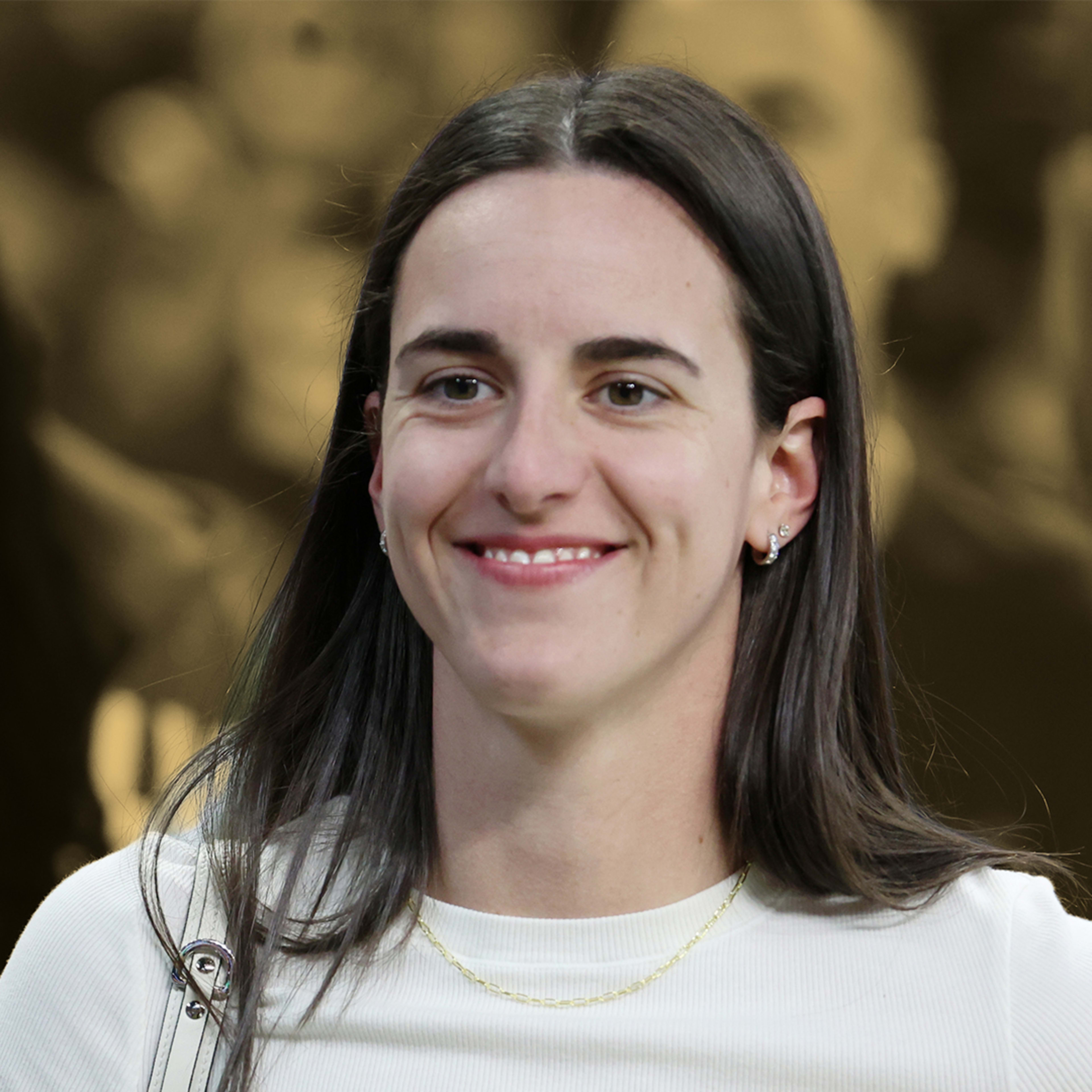 Dave Portnoy thinks Caitlin Clark got screwed on Nike deal - Basketball ...