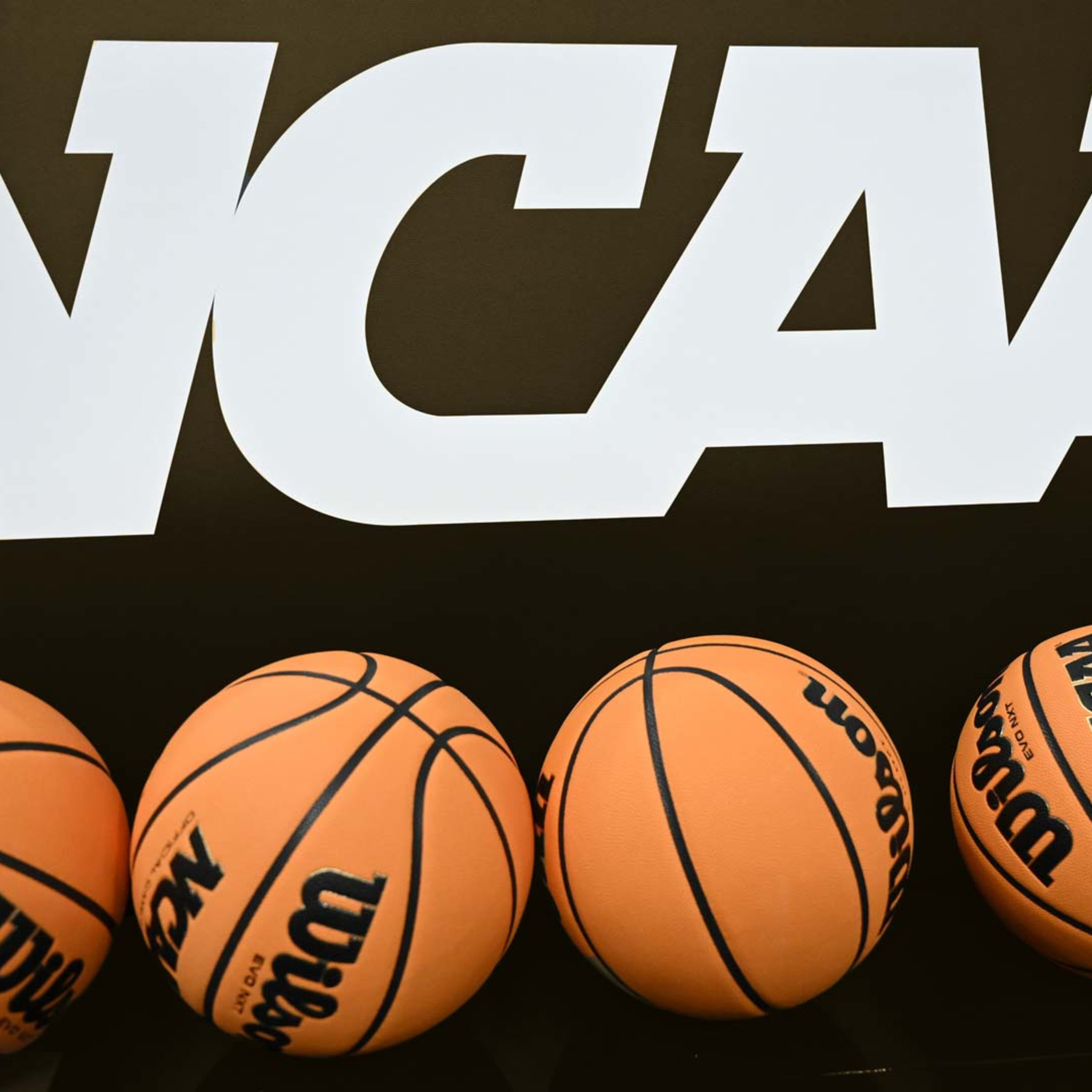 Former NBA player named, 20 Charged in NCAA, CBA scandal - Basketball ...