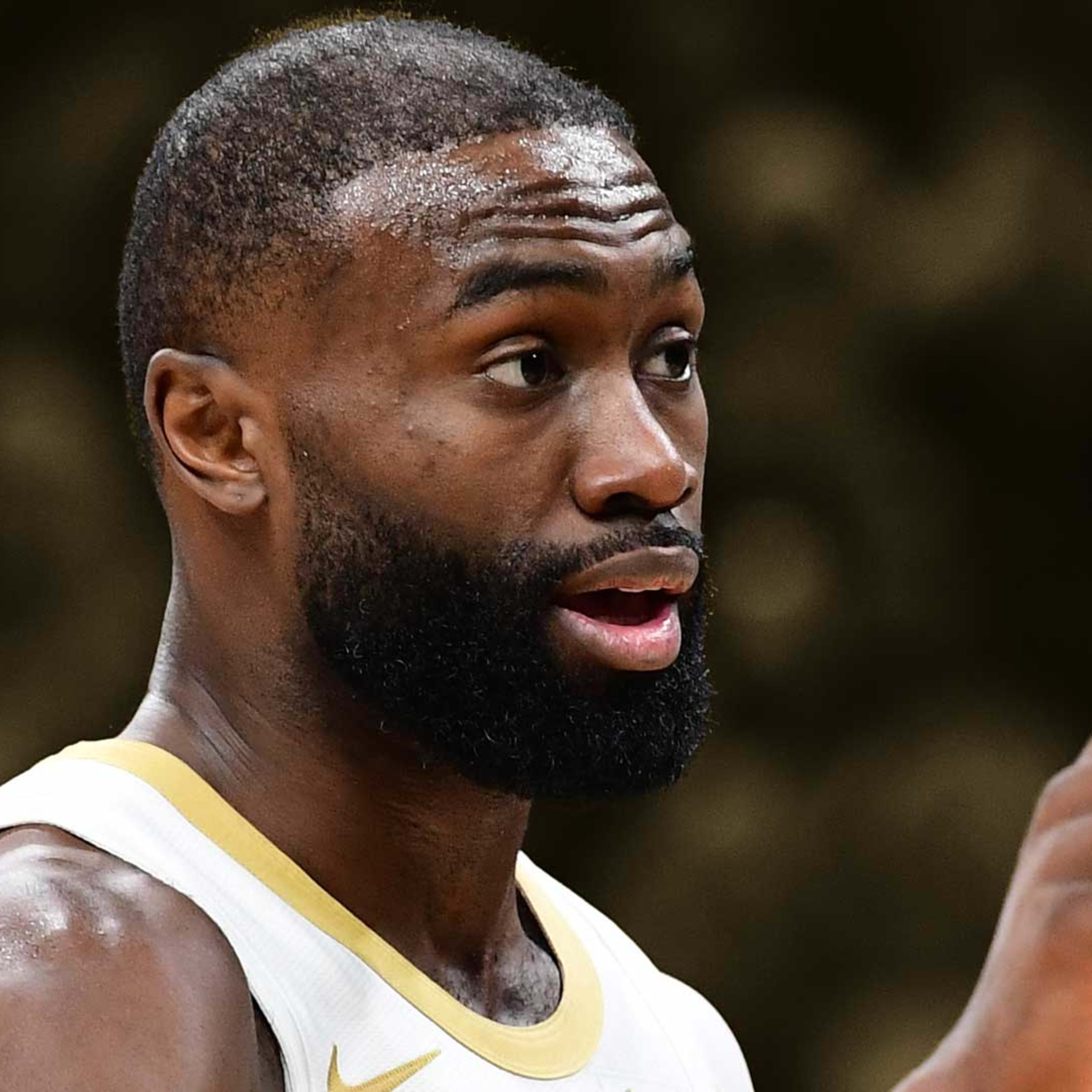 Sam Smith reveals Phil is hurt about Pippen and MJ's situation ...