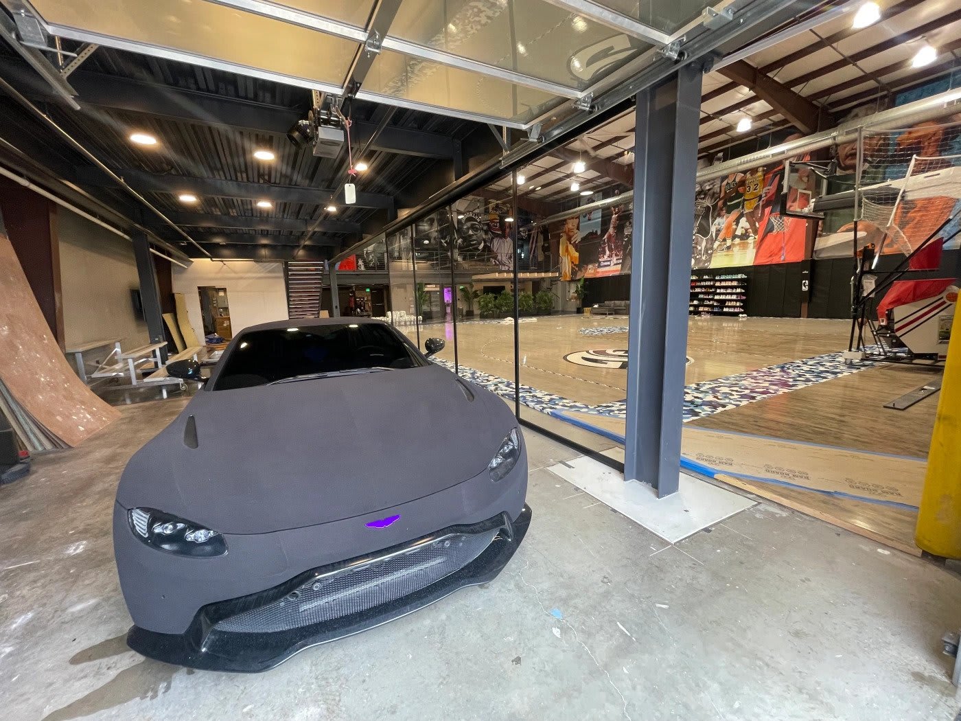 Aaron Gordon's house in Denver is every hoopers biggest dream ...