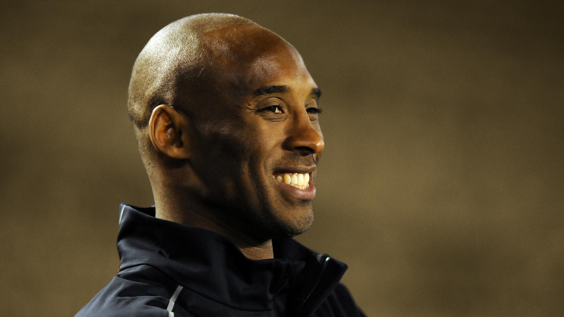 Kobe Bryant on how soccer taught him the Triangle principles ...