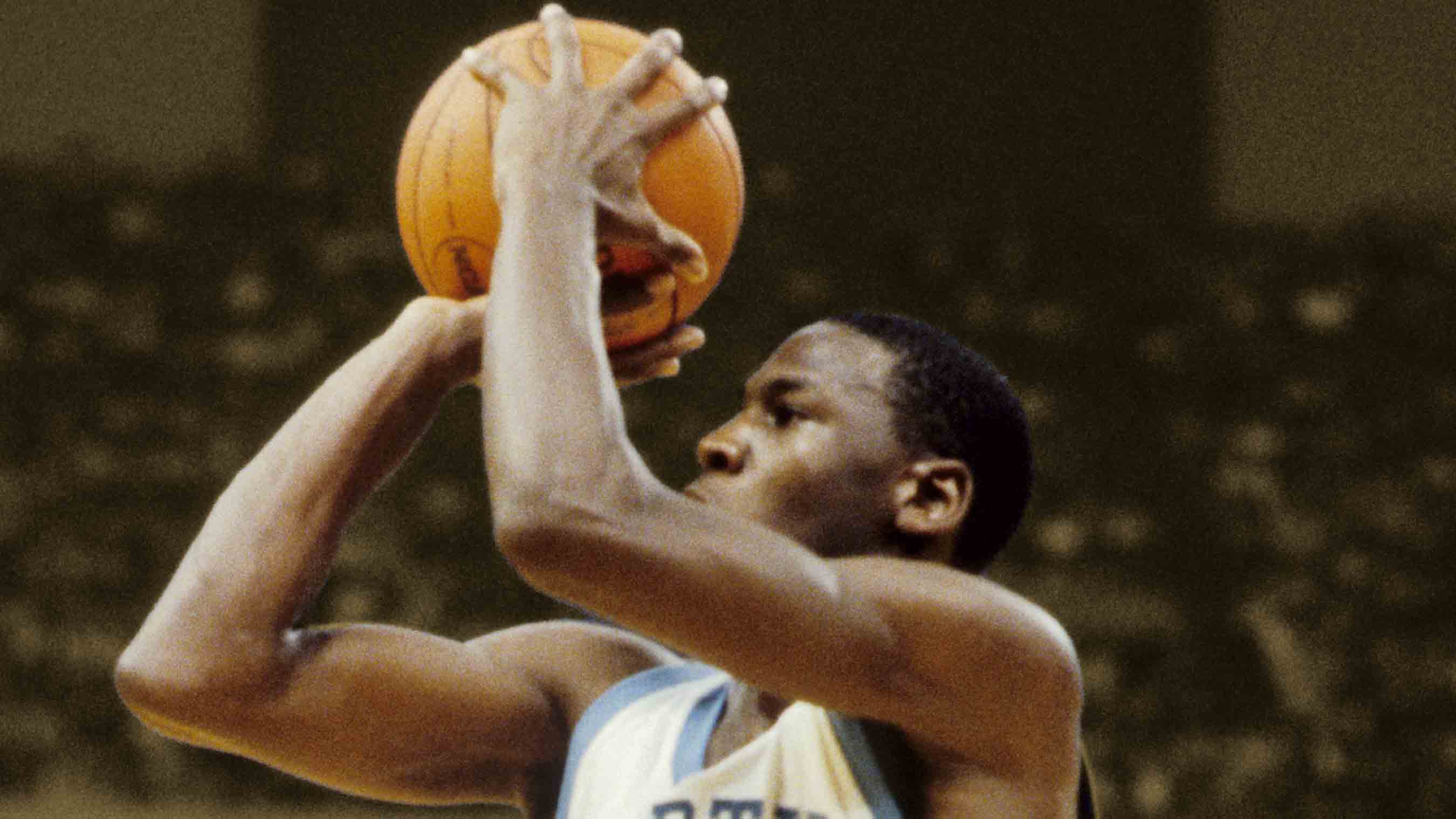 Michael Jordan foresaw his 1982 title-winning shot for UNC - Basketball ...