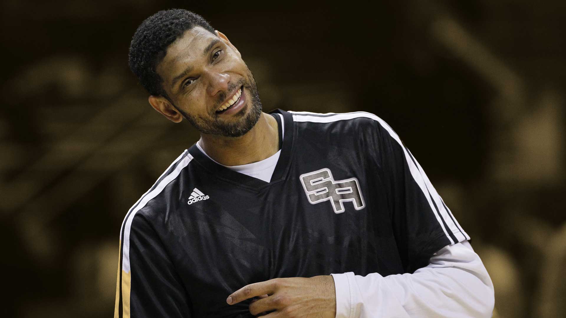 Ex-Spurs center recalls Tim Duncan's shock at his superstar perks - Basketball Network