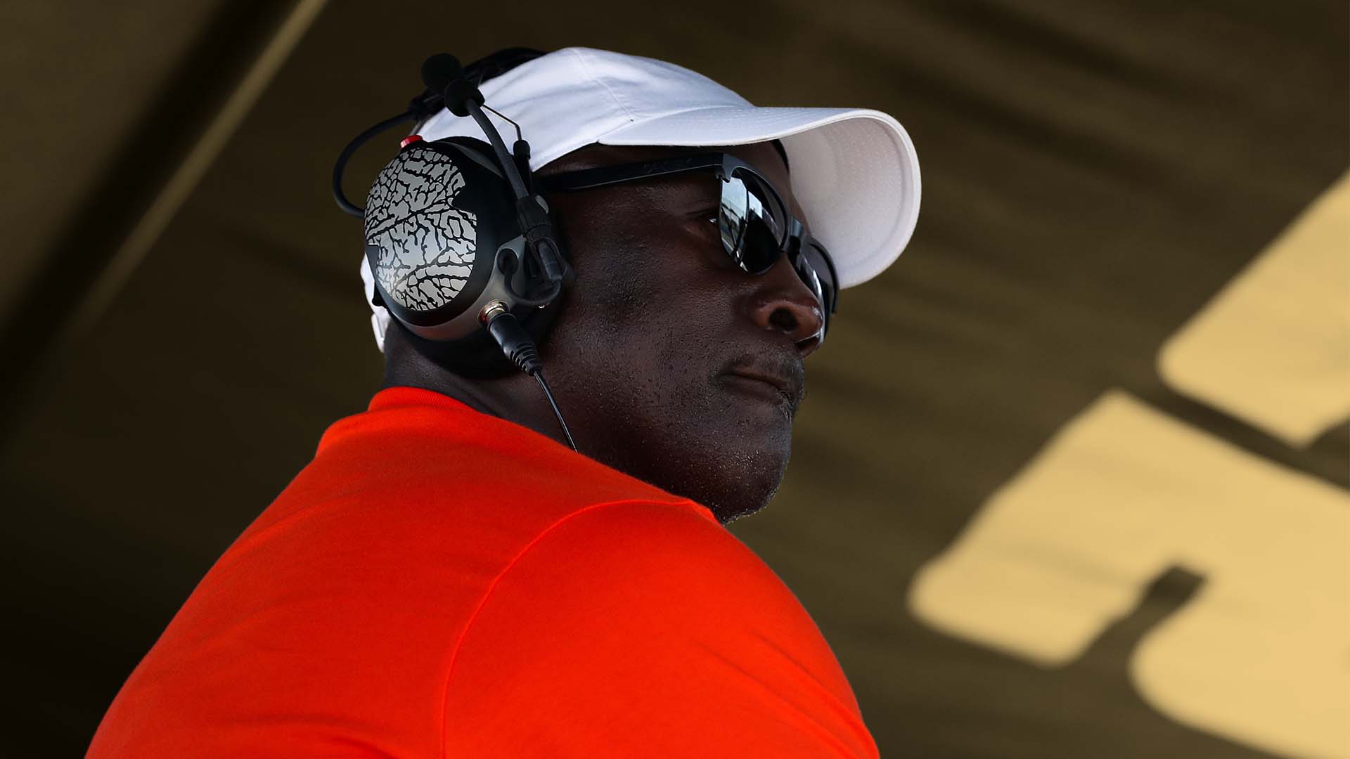 It's crazy to see all the legendary cars Michael Jordan owns ...