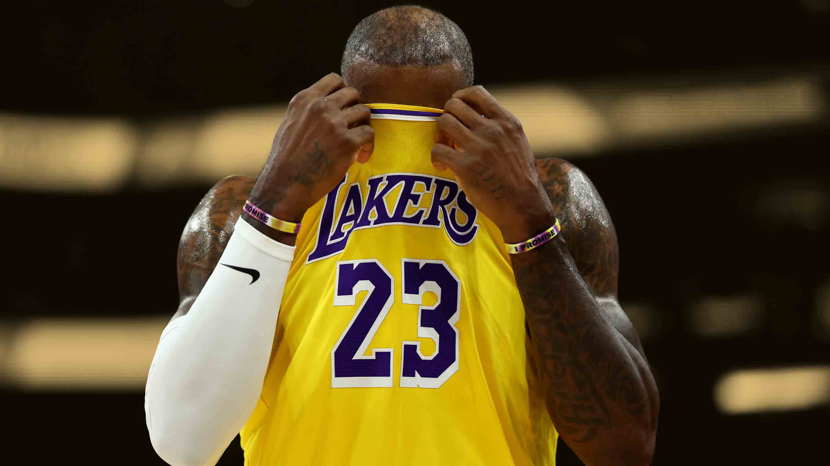 Tim MacMahon says LeBron James and the Lakers face a defensive identity ...