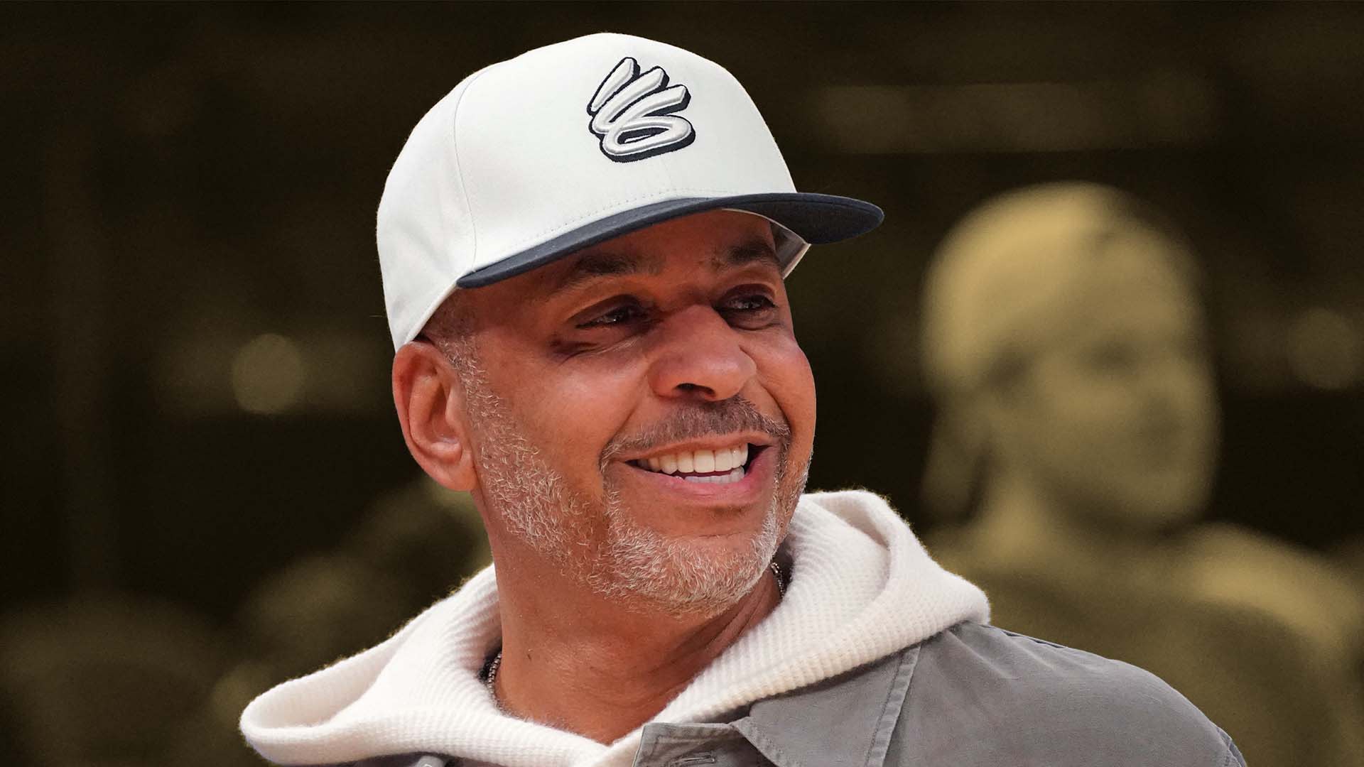 Dell Curry's wholesome reaction after finding out Charlotte will retire ...
